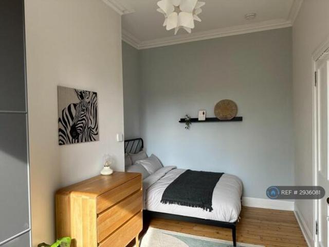 3 bedroom flat for rent in Arden St, Edinburgh, EH9