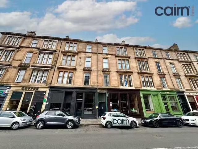 3 bedroom flat for rent in Argyle Street, Finnieston, Glasgow.
