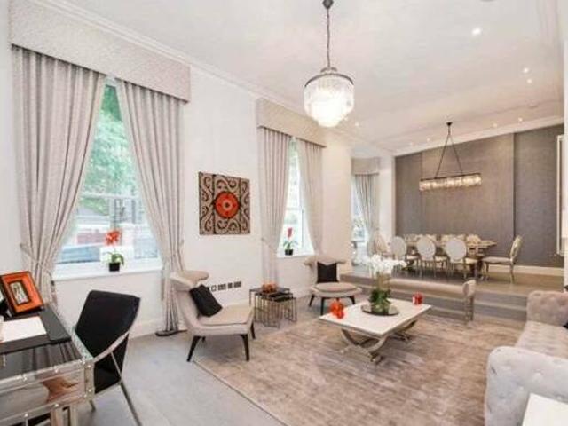 3 bedroom flat for rent in Arkwright Road London NW3
