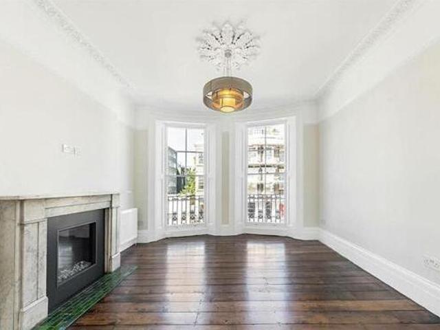 3 Bedroom Flat For Rent In Artesian Village, London