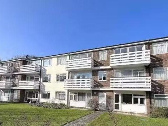 3 bedroom flat for rent in Athelney Court, Gervis Road, BH1