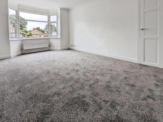 3 bedroom flat for rent in Avon Road, Southampton, SO18