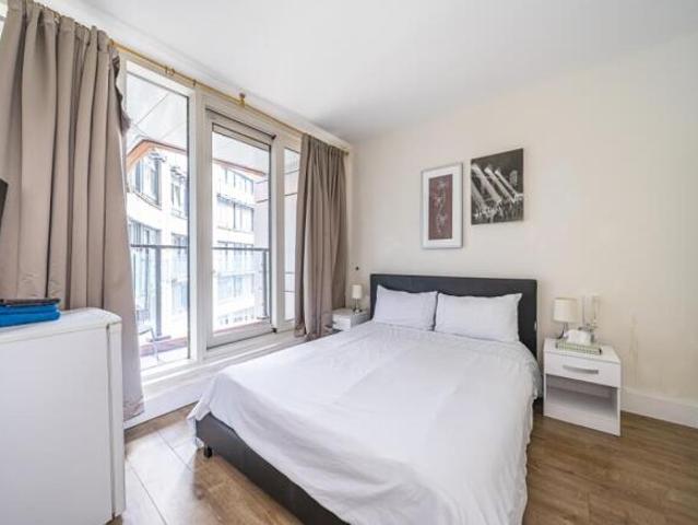 3 bedroom flat for rent in Balmoral Apartments Paddington W2