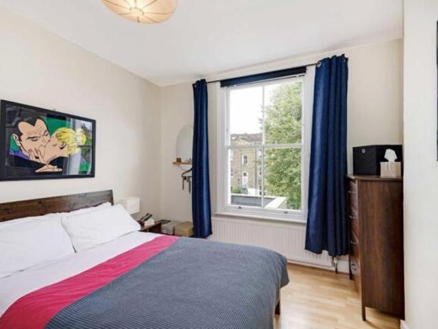 3 bedroom flat for rent in Bassett Street, Kentish Town, NW5