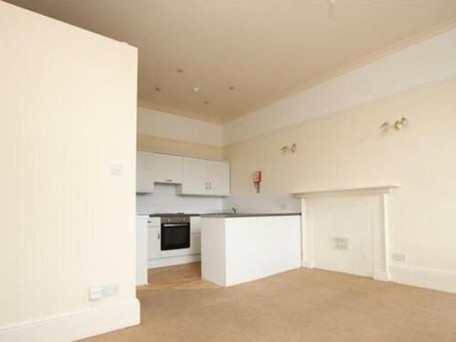3 Bedroom Flat For Rent In Bath