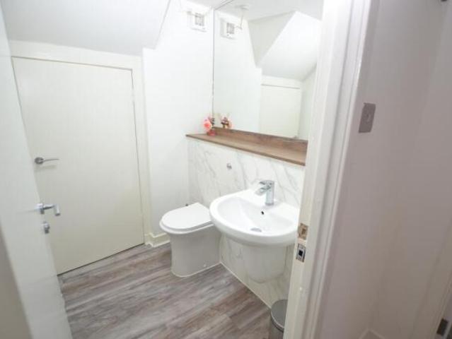 3 bedroom flat for rent in Bedford Court, Edinburgh, EH4