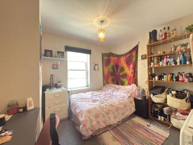 3 bedroom flat for rent in Beech Court, Portswood, Southampton, SO17