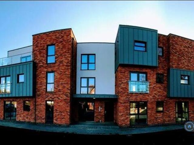 3 Bedroom Flat For Rent In Beeston