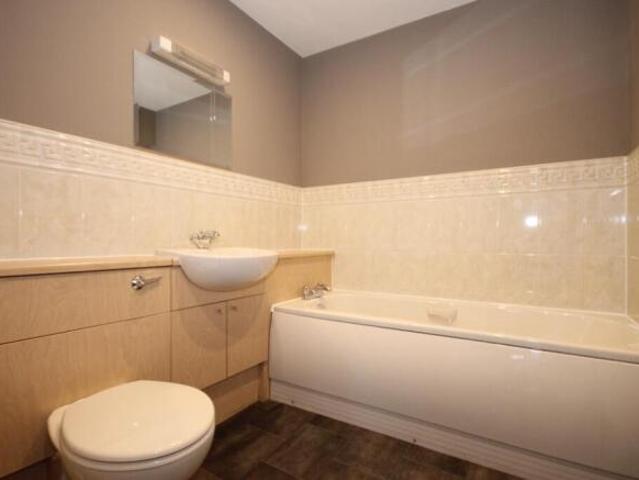 3 bedroom flat for rent in Berkeley Street, Charing Cross, Glasgow, G3