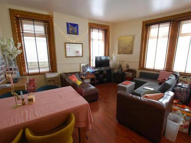 3 Bedroom Flat For Rent In Bexley