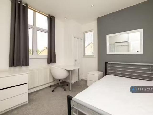 3 bedroom flat for rent in Binley Road, Coventry, CV3
