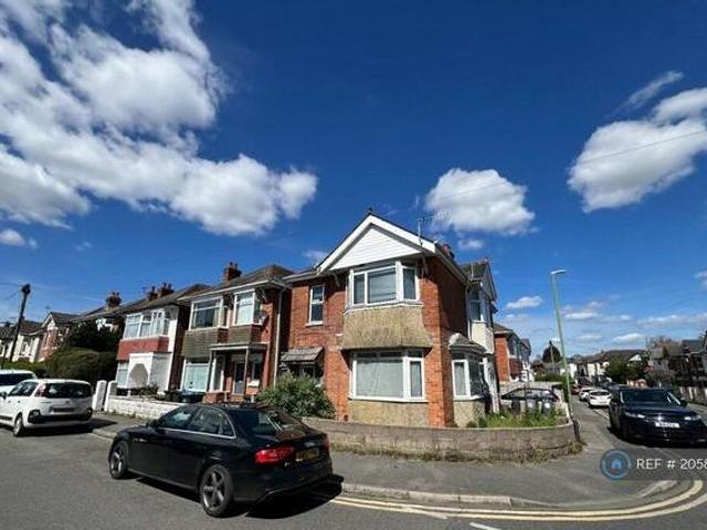 3 Bedroom Flat For Rent In Bournemouth