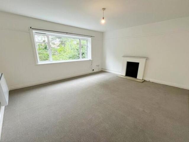 3 bedroom flat for rent in Bournemouth, BH1