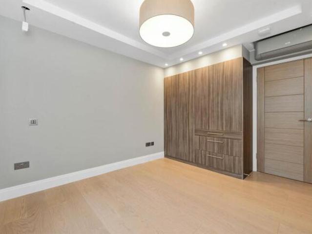 3 bedroom flat for rent in Boydell Court, St Johns Wood Park, St Johns Wood, NW8