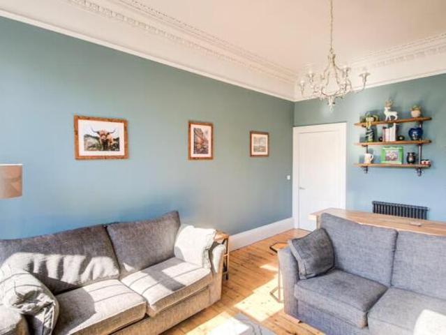 3 bedroom flat for rent in Broughton Street, Edinburgh, EH1