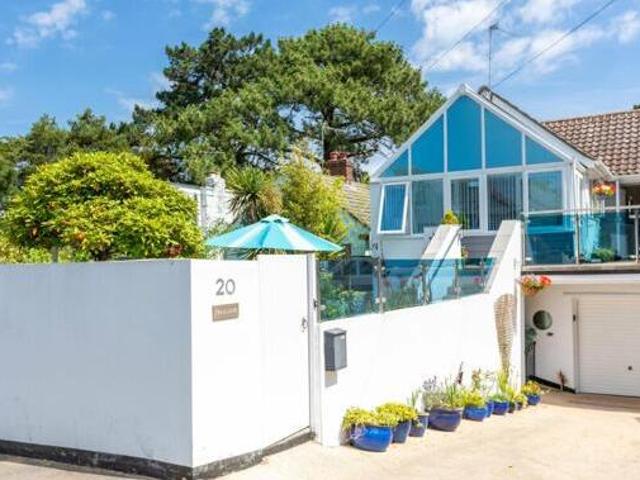 3 Bedroom Flat For Rent In Brownsea Road