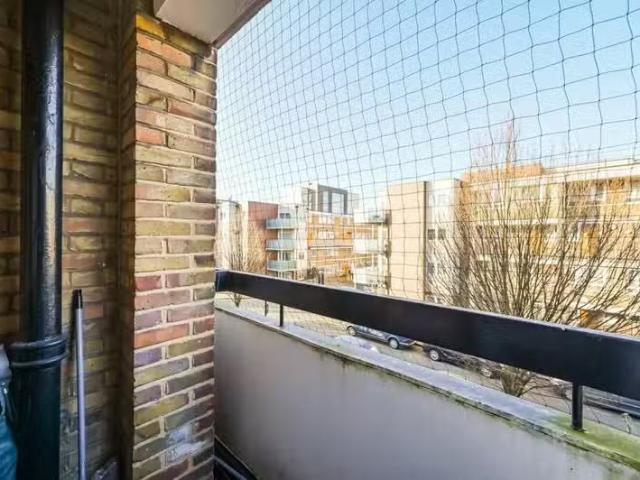 3 bedroom flat for rent in Broadhurst House, Tower Hamlets, Lo.