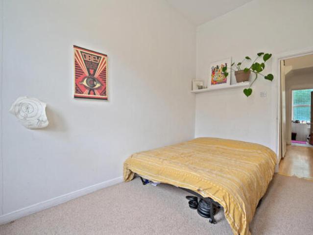 3 bedroom flat for rent in Brondesbury Villas, NW6 6AB, NW6