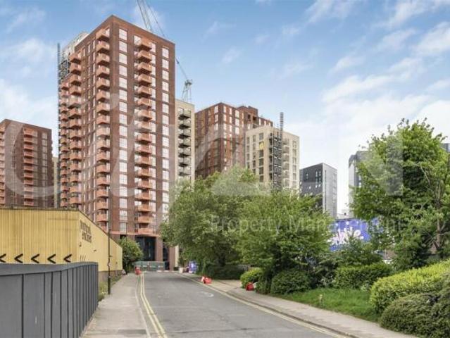 3 bedroom flat for rent in Brookline Building, 49 Fulton Road, London, HA9
