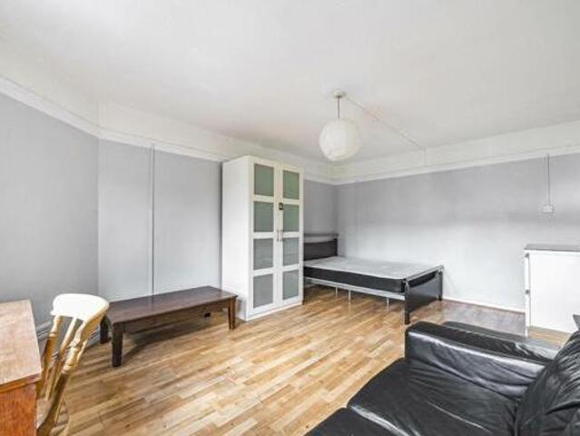 3 Bedroom Flat For Rent In Brixton, London