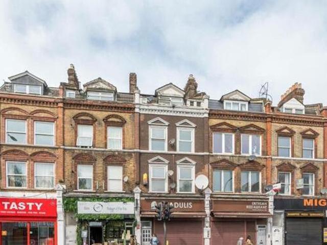 3 Bedroom Flat For Rent In Brixton, London