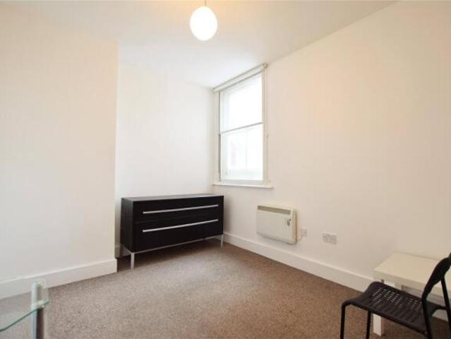 3 bedroom flat for rent in Bridge Street, Reading, Berkshire, RG1