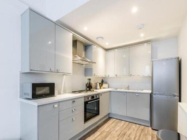 3 Bedroom Flat For Rent In Bruntsfield, Edinburgh