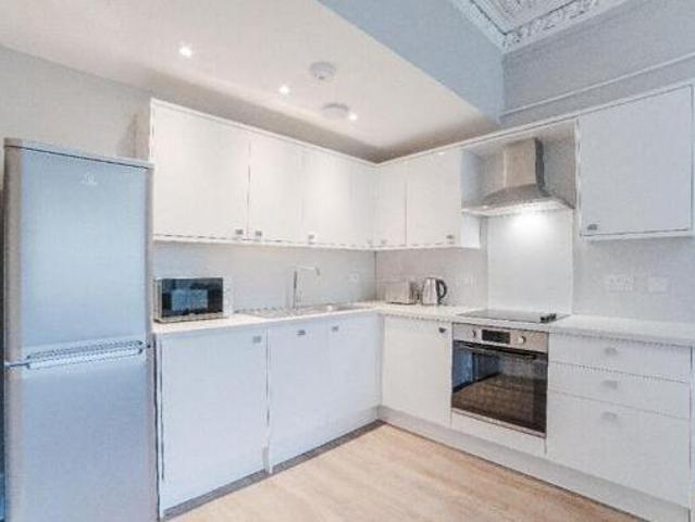 3 Bedroom Flat For Rent In Bruntsfield, Edinburgh
