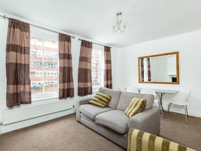 3 bedroom flat for rent in Bullen Street, Battersea, London, SW11