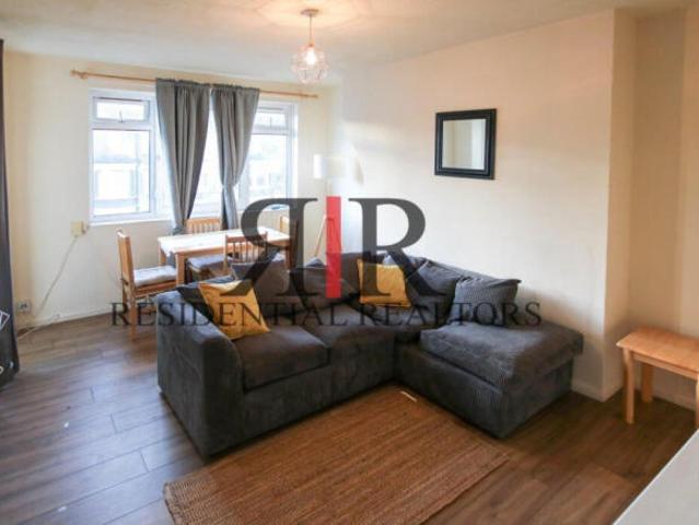 3 bedroom flat for rent in Burford House, Stockwell Road, London, SW9