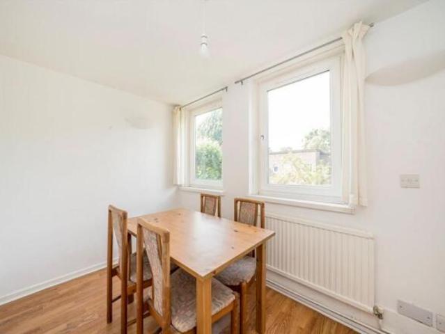 3 bedroom flat for rent in Burlington Close, Maida Vale, W9