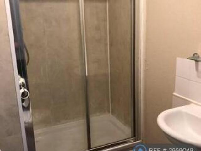 3 bedroom flat for rent in Byres Road, Glasgow, G11