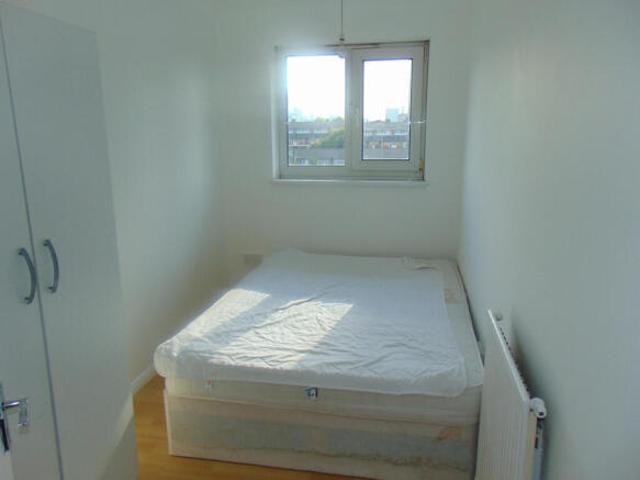 3 bedroom flat for rent in Canning Town, London, E16