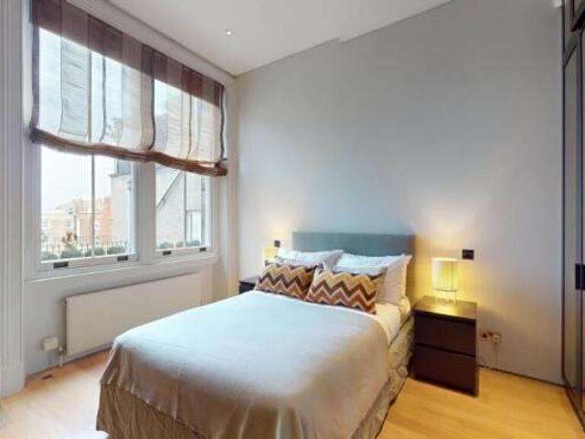 3 bedroom flat for rent in Cadogan Square, SW1X