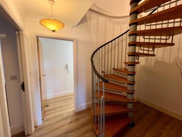 3 bedroom flat for rent in Cardigan Road, Headingley, Leeds, LS6