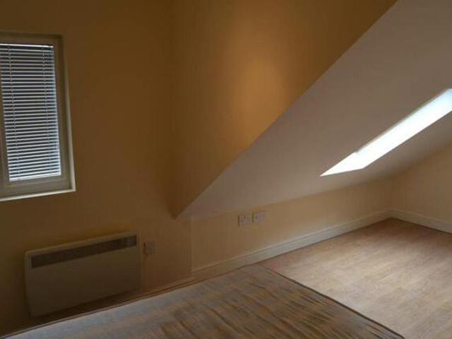 3 Bedroom Flat For Rent In Cathays