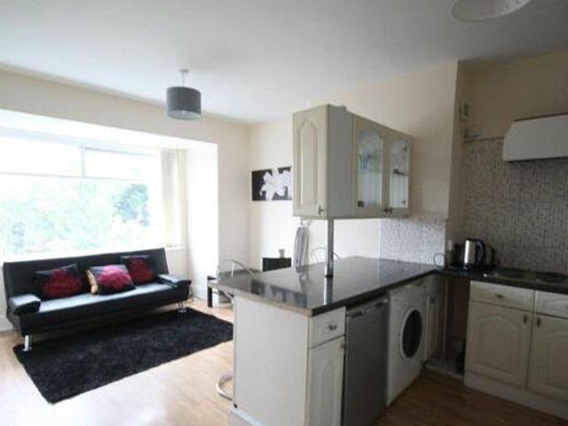 3 Bedroom Flat For Rent In Chorlton