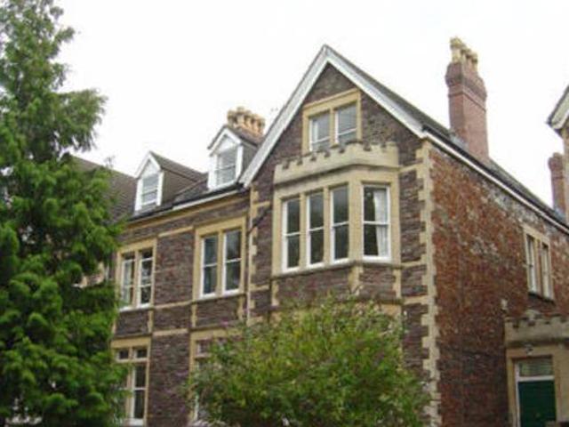3 bedroom flat for rent in Chantry RoadCliftonBristolBS8