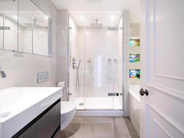 3 bedroom flat for rent in Chelsea Embankment, London, SW3