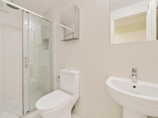 3 bedroom flat for rent in Chilworth Street, London W2