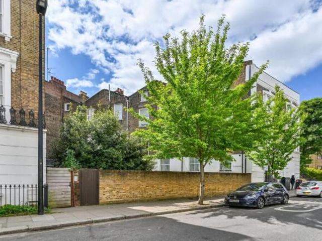 3 bedroom flat for rent in Chippenham Road, Maida Vale, London, W9