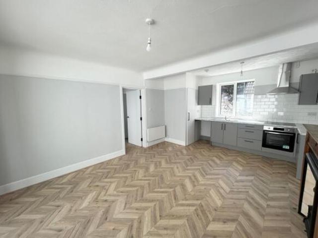 3 bedroom flat for rent in Christchurch Road, Bournemouth 4, BH1
