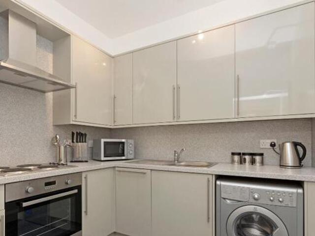 3 Bedroom Flat For Rent In Comiston, Edinburgh