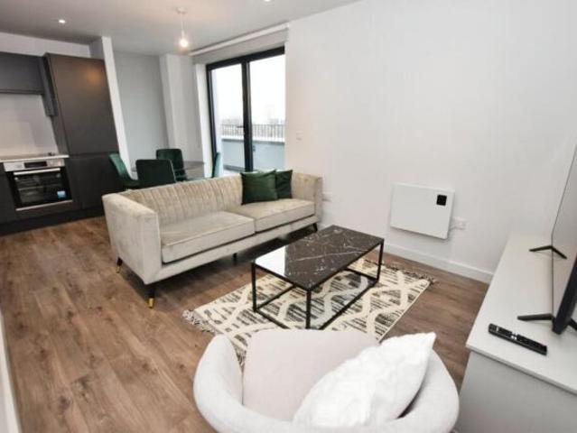 3 bedroom flat for rent in Commerce Quay, Merchants Wharf, 221 Ordsall Lane, Salford, Manchester, M5
