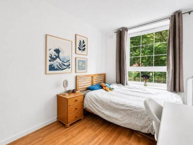 3 bedroom flat for rent in Copenhagen Street, Barnsbury, N1
