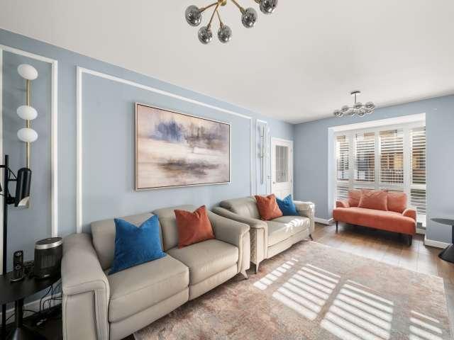 3 bedroom flat for rent in Coulsdon, London