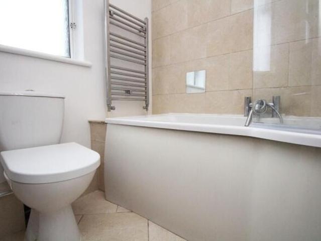3 bedroom flat for rent in Cowdenhill Circus, Knightswood, Glasgow, G13