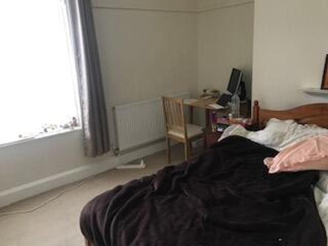 3 bedroom flat for rent in Cowen House, Mayplace Lane, Plumstead, Greenwich, SE18