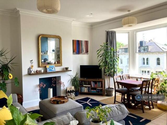 3 bedroom flat for rent in Clermont Terrace, Brighton, BN1