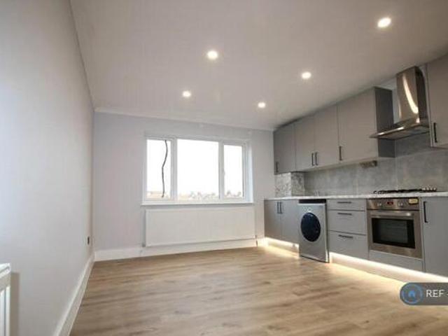 3 Bedroom Flat For Rent In Clissold Newington Green